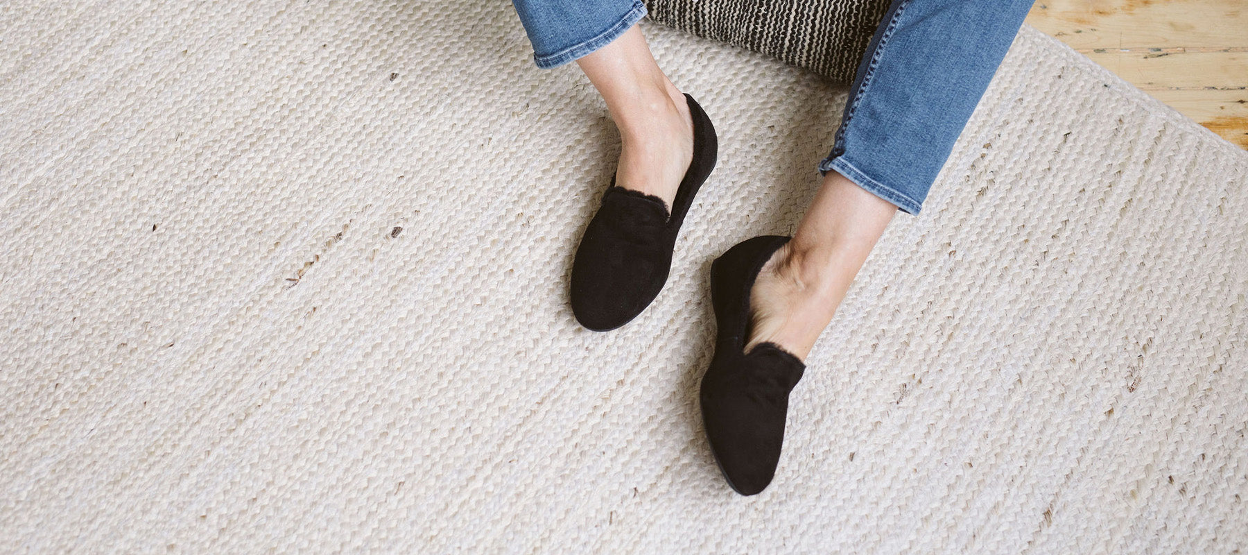 The Role of a Toe Box in Ergonomically Designed Slippers – Mave & Chez